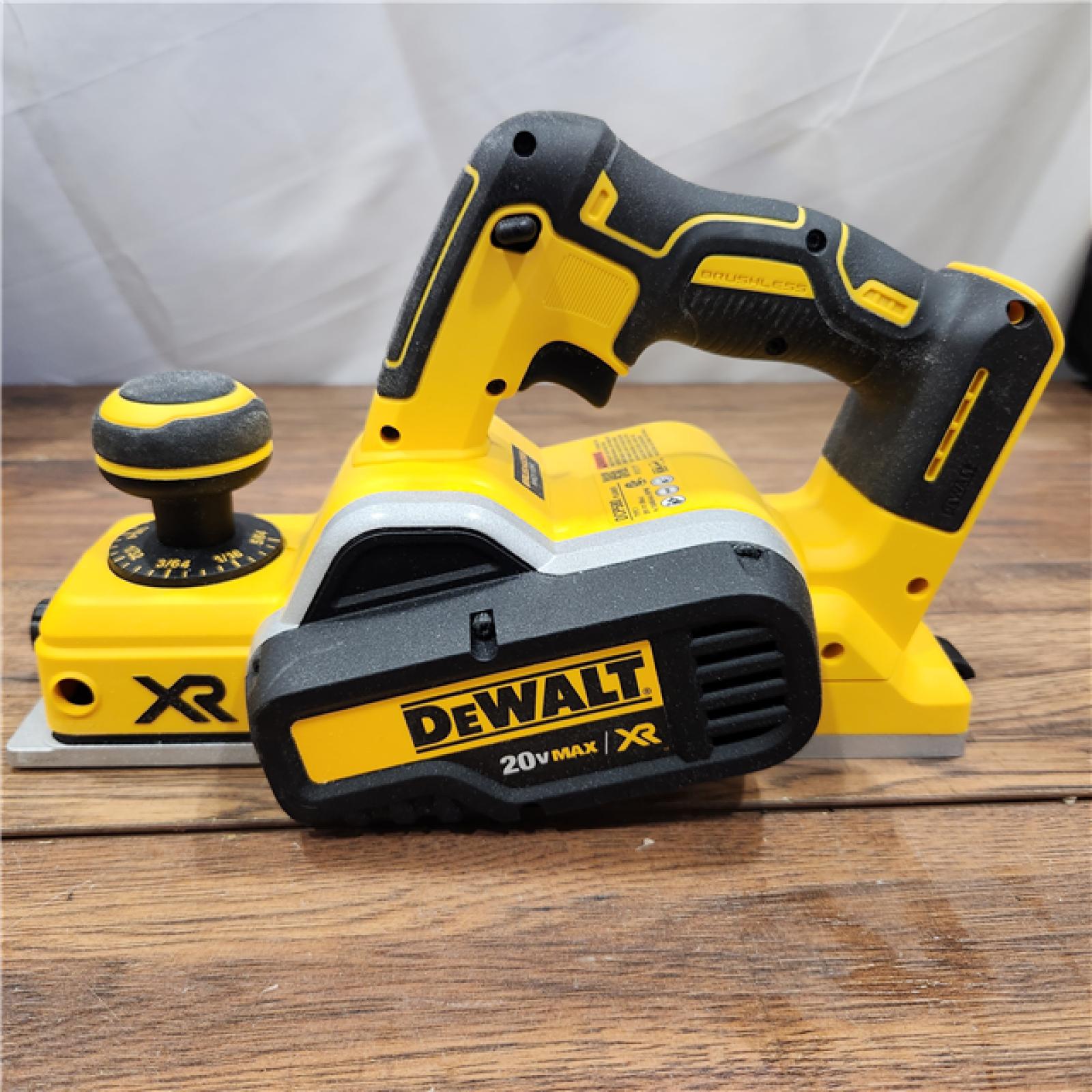 Dewalt 20 volt planer store